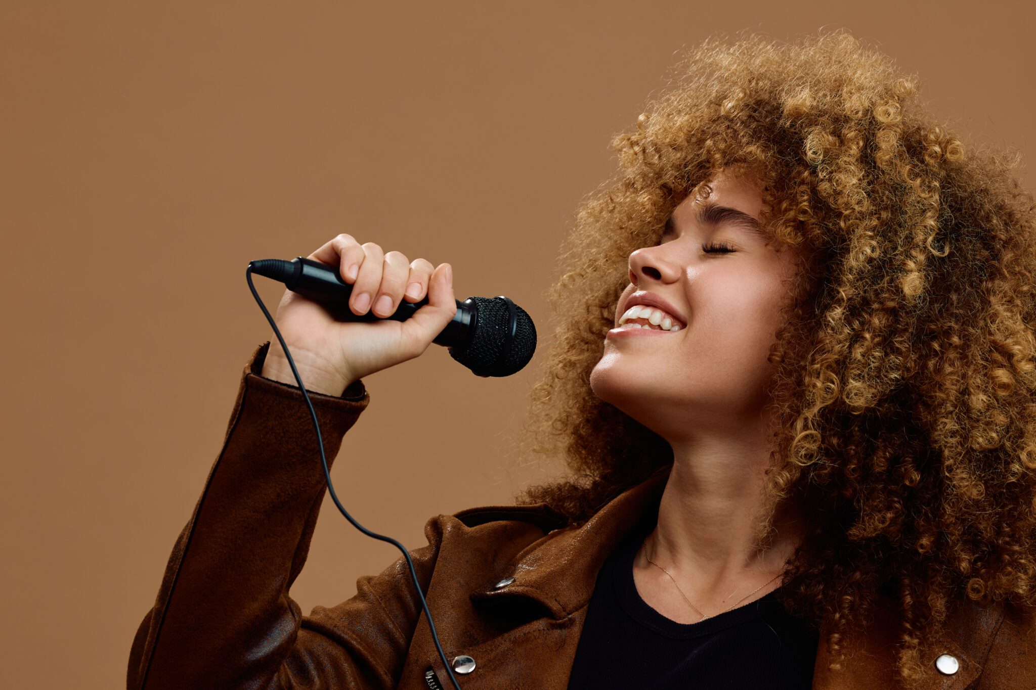 How to Sing High Notes Without Straining