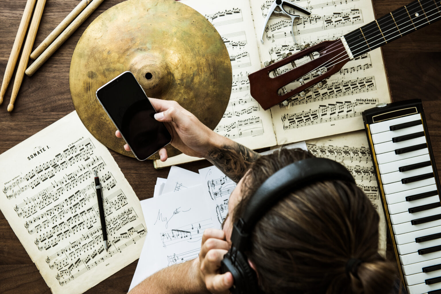 How to Read Sheet Music: A Beginner’s Guide for Absolute Beginners