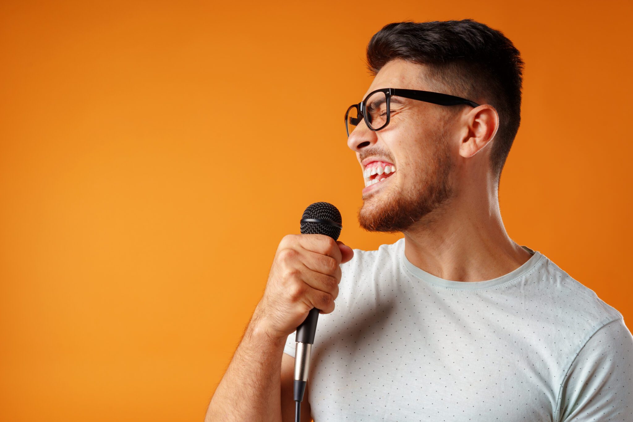 How to Sing Clearly and Expressively